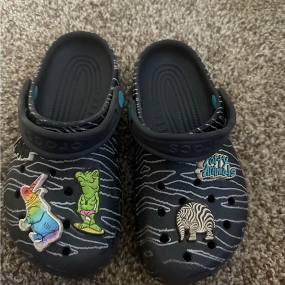 CROCS | Shoes | Gently Used Crocs Classic Clogs In Youth Size J2 Fun ...